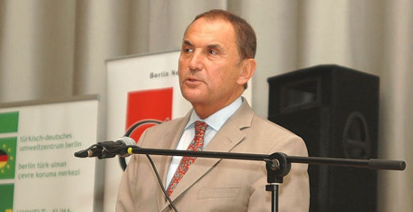 Vural Öger, Alman TV yarışmasında yeni girişimcileri terletecek haberi ...