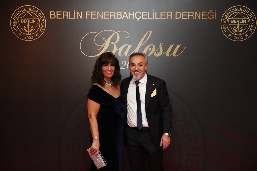 Berlin Fenerbahçeliler Derneği'nin Balosu`na Sıla damga vurdu haberi ...